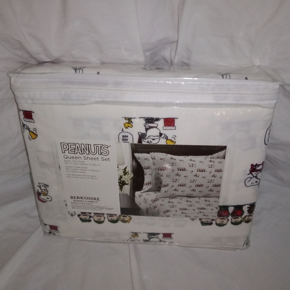 Berkshire Blanket & Home | Bedding | Peanuts Christmas Snoopy Charlie ...